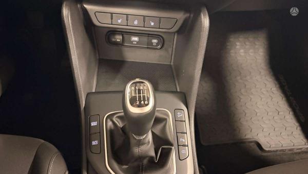 Grey Kia Sportage 2022 in Vilnius, with an engine capacity of 1.60 L and mileage of 87 thousand km for 20490 €, photo 10 on AUTOMOTO.COM.LV