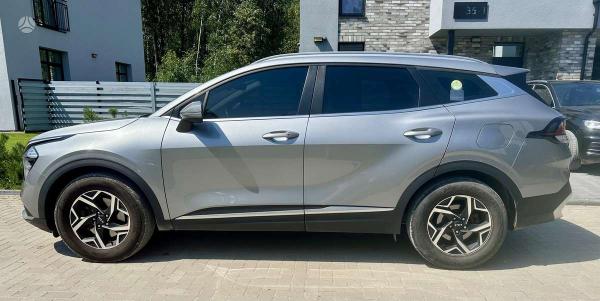 Grey Kia Sportage 2022 in Vilnius, with an engine capacity of 2.00 L and mileage of 187 thousand km for 13250 €, photo 9 on AUTOMOTO.COM.LV