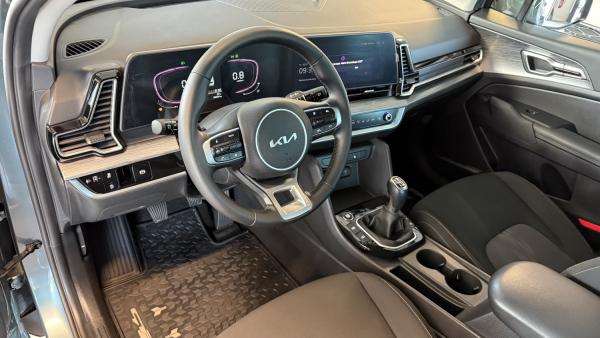 Pelēks Kia Sportage 2022 Rīga, ar dzinēja tilpumu 1.60 L un nobraukumu 99 tūkst. km par 18900 €, foto 9 vietnē AUTOMOTO.COM.LV