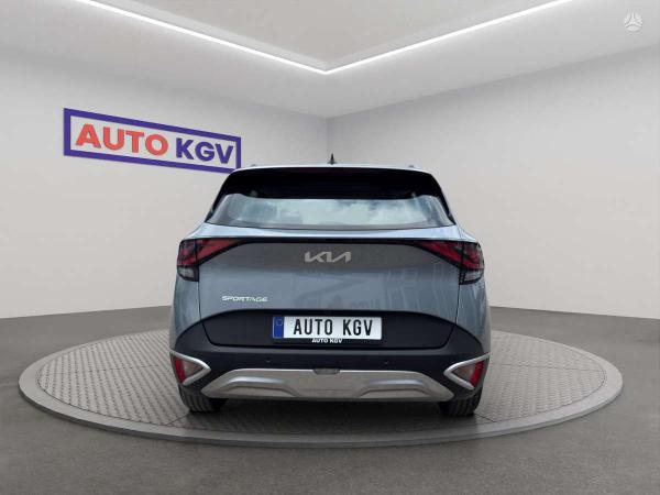 Grey Kia Sportage 2022 in Kaunas, with an engine capacity of 1.60 L and mileage of 148 thousand km for 19499 €, photo 4 on AUTOMOTO.COM.LV