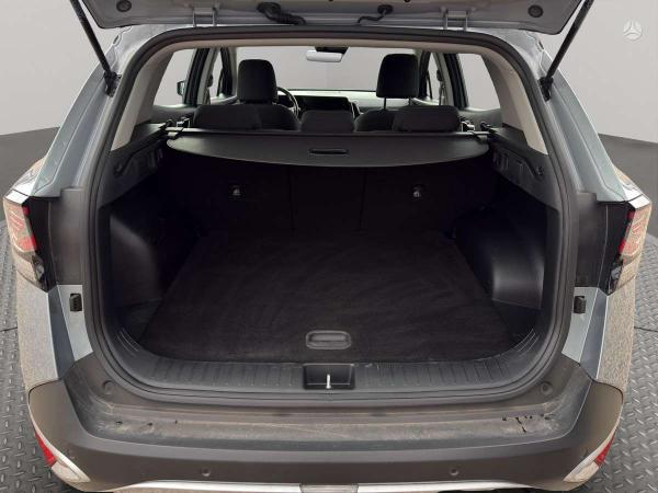 Grey Kia Sportage 2022 in Kaunas, with an engine capacity of 1.60 L and mileage of 148 thousand km for 19499 €, photo 10 on AUTOMOTO.COM.LV