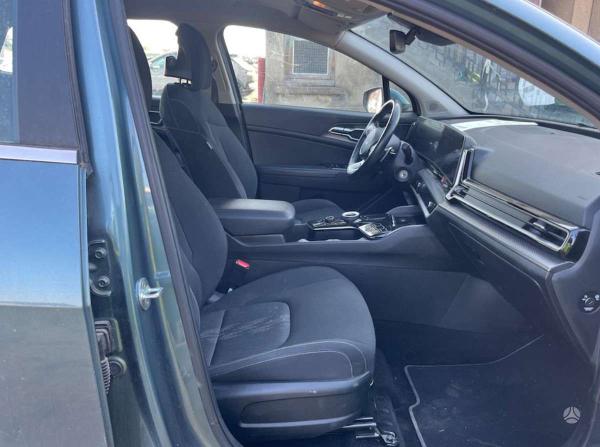 Grey Kia Sportage 2022 in Vilnius, with an engine capacity of 1.60 L and mileage of 94 thousand km for 21990 €, photo 5 on AUTOMOTO.COM.LV