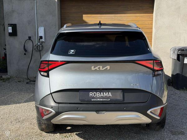 Grey Kia Sportage 2022 in Siauliai, with an engine capacity of 1.60 L and mileage of 153 thousand km for 19990 €, photo 5 on AUTOMOTO.COM.LV