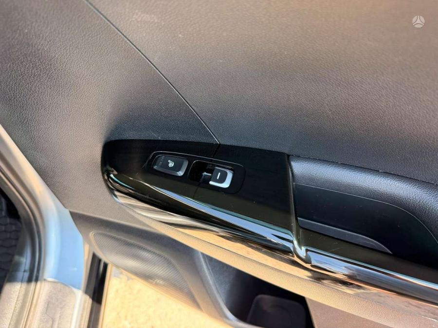 Pelēks Kia Sportage 2022 Kauņa, ar dzinēja tilpumu 1.59 L un nobraukumu 88 tūkst. km par 15999 €, foto 32 vietnē AUTOMOTO.COM.LV