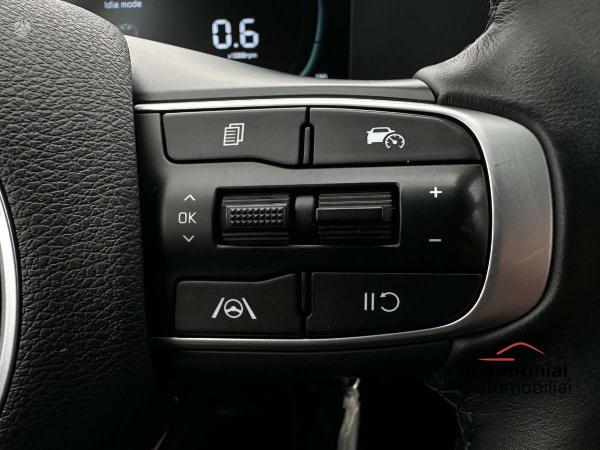Grey Kia Sportage 2023 in Vilnius, with an engine capacity of 0.00 L and mileage of 57 thousand km for 22950 €, photo 11 on AUTOMOTO.COM.LV