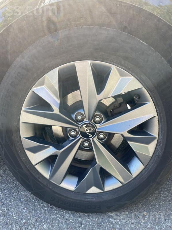 Pelēks Kia Sportage 2023 Rīga, ar dzinēja tilpumu 1.60 L un nobraukumu 42 tūkst. km par 25500 €, foto 5 vietnē AUTOMOTO.COM.LV