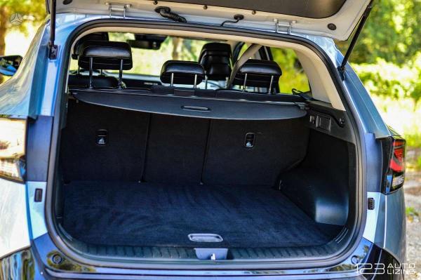 Pelēks Kia Sportage 2023 Kretinga, ar dzinēja tilpumu 1.60 L un nobraukumu 97 tūkst. km par 23950 €, foto 8 vietnē AUTOMOTO.COM.LV