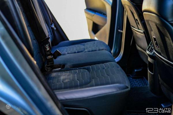 Pelēks Kia Sportage 2023 Kretinga, ar dzinēja tilpumu 1.60 L un nobraukumu 97 tūkst. km par 23950 €, foto 9 vietnē AUTOMOTO.COM.LV