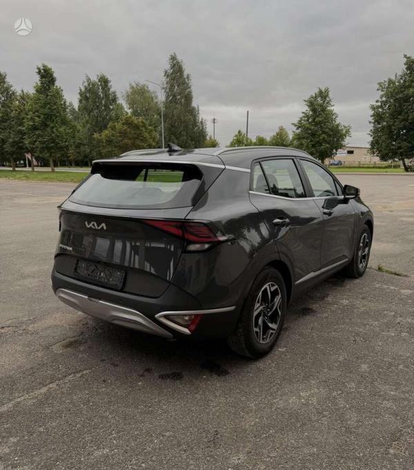 Grey Kia Sportage 2023 in Pakruojis, with an engine capacity of 1.60 L and mileage of 239 thousand km for 16500 €, photo 9 on AUTOMOTO.COM.LV