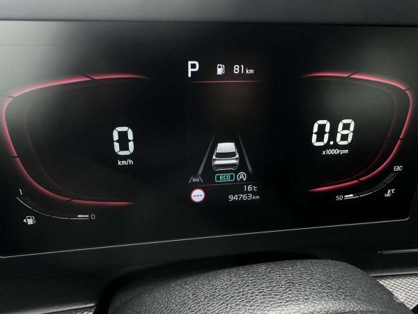 Grey Kia Sportage 2023 in Vilnius, with an engine capacity of 1.60 L and mileage of 95 thousand km for 21950 €, photo 8 on AUTOMOTO.COM.LV