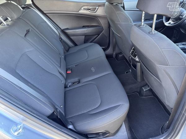 Grey Kia Sportage 2023 in Avizieniai, with an engine capacity of 1.60 L and mileage of 98 thousand km for 20950 €, photo 8 on AUTOMOTO.COM.LV