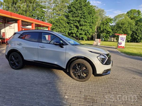 Grey Kia Sportage 2024 in Riga, with an engine capacity of 1.60 L and mileage of 37 thousand km for 28900 €, photo 5 on AUTOMOTO.COM.LV