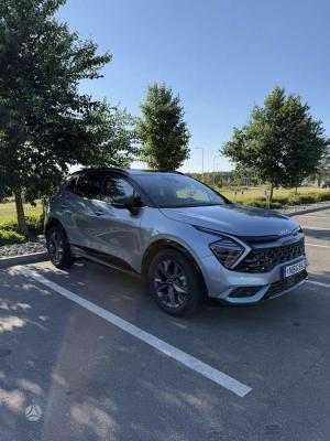 Pelēks Kia Sportage 2024 Viļņa, ar dzinēja tilpumu 1.60 L un nobraukumu 22 tūkst. km par 32500 €, foto  vietnē AUTOMOTO.COM.LV
