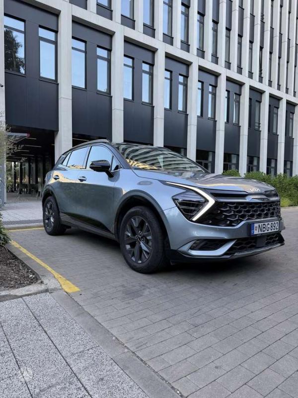 Серый Киа Sportage 2024 в Вильнюс, объемом двигателя 1.60 л и пробегом 22 тыс. км за 32500 €, фото 4 на AUTOMOTO.COM.LV