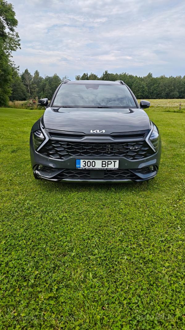 Grey Kia Sportage 2024 in Tallinn, with an engine capacity of 1.60 L and mileage of 86 thousand km for 31900 €, photo 2 on AUTOMOTO.COM.LV