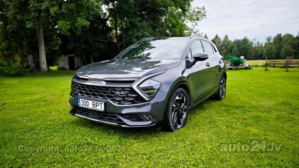 Grey Kia Sportage 2024 in Tallinn, with an engine capacity of 1.60 L and mileage of 86 thousand km for 31900 €, photo 3 on AUTOMOTO.COM.LV