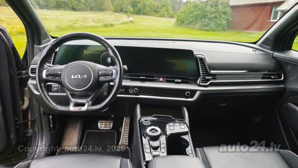 Grey Kia Sportage 2024 in Tallinn, with an engine capacity of 1.60 L and mileage of 86 thousand km for 31900 €, photo 10 on AUTOMOTO.COM.LV