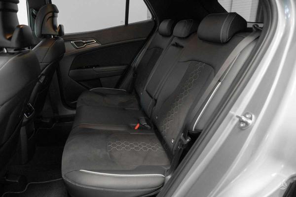 Grey Kia Sportage 2024 in Vilnius, with an engine capacity of 1.60 L and mileage of 22 thousand km for 31000 €, photo 8 on AUTOMOTO.COM.LV