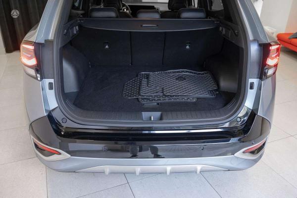Grey Kia Sportage 2024 in Vilnius, with an engine capacity of 1.60 L and mileage of 22 thousand km for 31000 €, photo 9 on AUTOMOTO.COM.LV