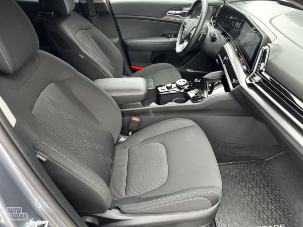 Grey Kia Sportage 2024 in Avizieniai, with an engine capacity of 1.60 L and mileage of 29 thousand km for 32500 €, photo 8 on AUTOMOTO.COM.LV