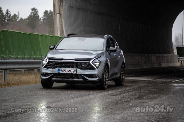 Серый Киа Sportage 2025 в Таллин, объемом двигателя 1.60 л и пробегом 39 тыс. км за 37499 €, фото 1 на AUTOMOTO.COM.LV
