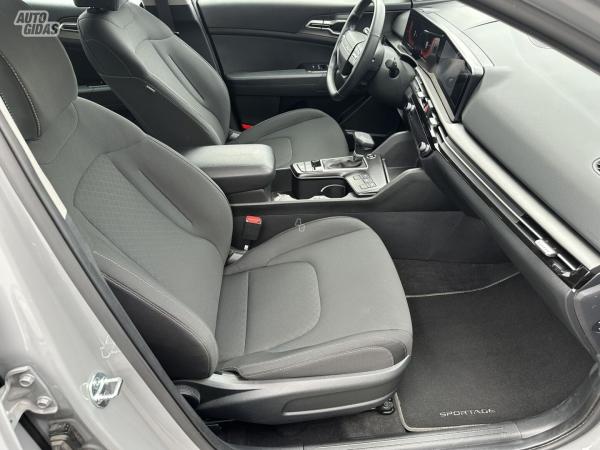 Grey Kia Sportage 2025 in Avizieniai, with an engine capacity of 1.60 L and mileage of 32 thousand km for 26950 €, photo 5 on AUTOMOTO.COM.LV
