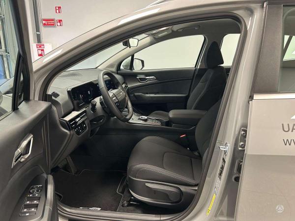 Pelēks Kia Sportage 2026 Viļņa, ar dzinēja tilpumu 1.60 L un nobraukumu 9 tūkst. km par 37990 €, foto 7 vietnē AUTOMOTO.COM.LV