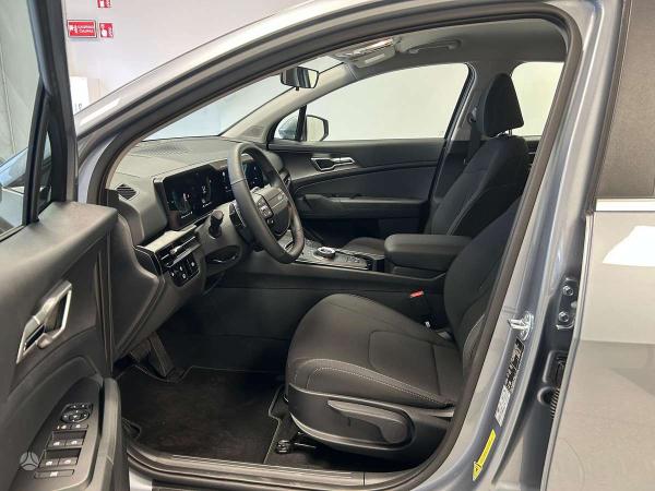 Pelēks Kia Sportage 2026 Viļņa, ar dzinēja tilpumu 1.60 L un nobraukumu 9 tūkst. km par 33390 €, foto 8 vietnē AUTOMOTO.COM.LV