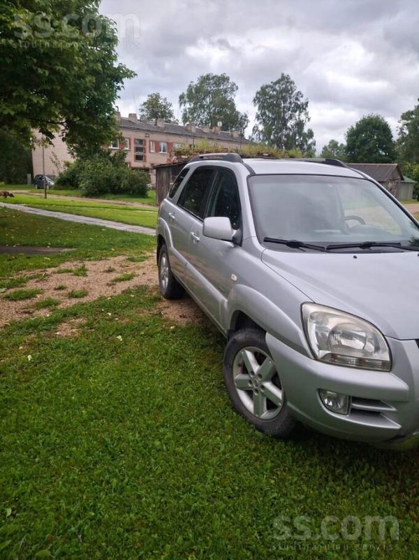 Серый Киа Sportage 2007 в Рига, объемом двигателя 2.00 л и пробегом 189 тыс. км за 2750 €, фото 1 на AUTOMOTO.COM.LV