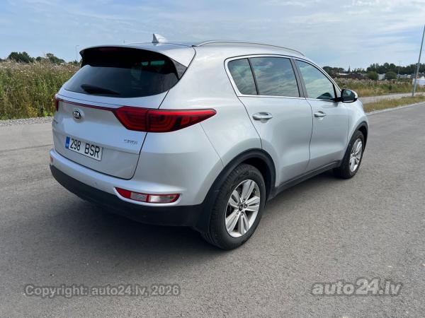 Kia Sportage 2016 in Tallinn on AUTOMOTO.COM.LV Grey Kia Sportage 2016 in Tallinn, with an engine capacity of 1.70 L and mileage of 119 thousand km for 12000 €, photo 6 on AUTOMOTO.COM.LV