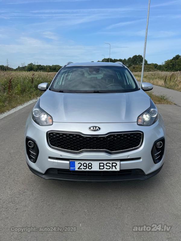 Kia Sportage 2016 in Tallinn on AUTOMOTO.COM.LV Grey Kia Sportage 2016 in Tallinn, with an engine capacity of 1.70 L and mileage of 119 thousand km for 12000 €, photo 9 on AUTOMOTO.COM.LV