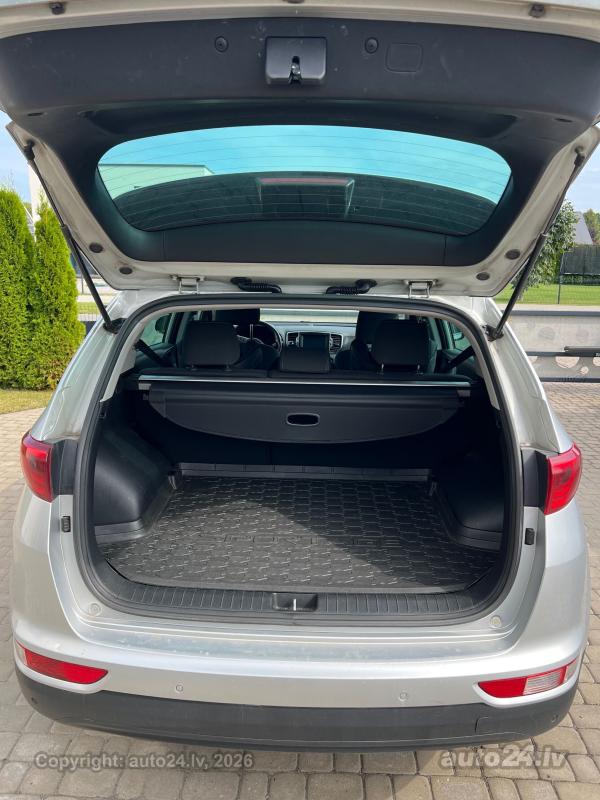 Kia Sportage 2016 in Tallinn on AUTOMOTO.COM.LV Grey Kia Sportage 2016 in Tallinn, with an engine capacity of 1.70 L and mileage of 119 thousand km for 12000 €, photo 10 on AUTOMOTO.COM.LV