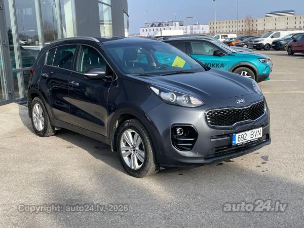 Grey Kia Sportage 2017 in Tartu, with an engine capacity of 1.70 L and mileage of 139 thousand km for 15900 €, photo 3 on AUTOMOTO.COM.LV