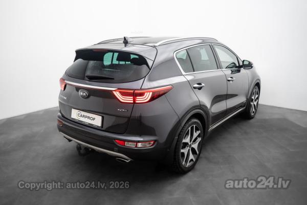 Grey Kia Sportage 2018 in Tallinn, with an engine capacity of 1.60 L and mileage of 155 thousand km for 12999 €, photo 4 on AUTOMOTO.COM.LV