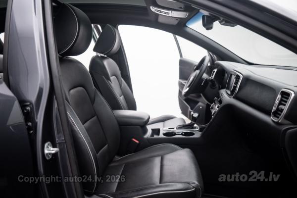 Grey Kia Sportage 2018 in Tallinn, with an engine capacity of 1.60 L and mileage of 155 thousand km for 12999 €, photo 10 on AUTOMOTO.COM.LV