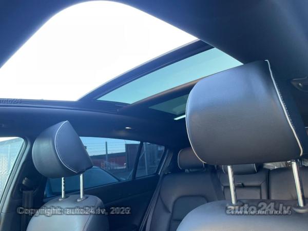 Grey Kia Sportage 2018 in Tallinn, with an engine capacity of 1.60 L and mileage of 157 thousand km for 14000 €, photo 4 on AUTOMOTO.COM.LV