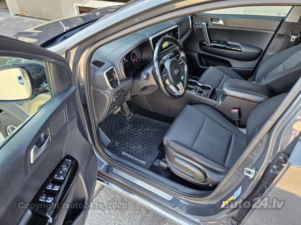 Серый Киа Sportage 2018 в Таллин, объемом двигателя 1.60 л и пробегом 229 тыс. км за 11500 €, фото 9 на AUTOMOTO.COM.LV