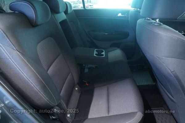 Grey Kia Sportage 2019 in Tallinn, with an engine capacity of 1.60 L and mileage of 77 thousand km for 17990 €, photo 11 on AUTOMOTO.COM.LV