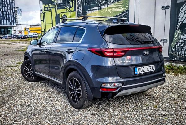 Grey Kia Sportage 2019 in Tallinn, with an engine capacity of 1.60 L and mileage of 108 thousand km for 14900 €, photo 7 on AUTOMOTO.COM.LV