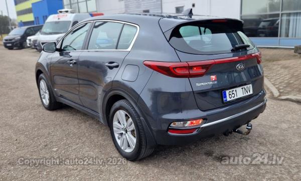 Pelēks Kia Sportage 2019 Pērnava, ar dzinēja tilpumu 1.60 L un nobraukumu 137 tūkst. km par 14690 €, foto 4 vietnē AUTOMOTO.COM.LV