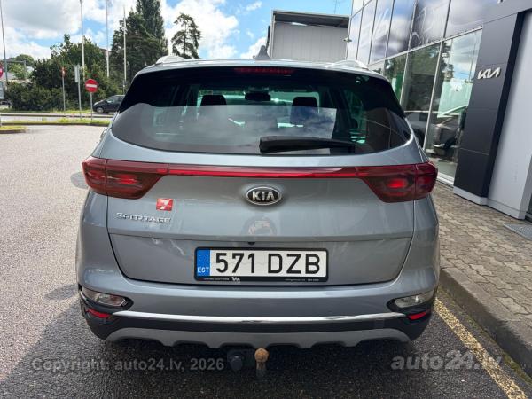 Grey Kia Sportage 2019 in Tallinn, with an engine capacity of 1.60 L and mileage of 132 thousand km for 15900 €, photo 3 on AUTOMOTO.COM.LV