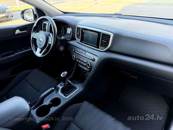 Grey Kia Sportage 2019 in Tallinn, with an engine capacity of 1.60 L and mileage of 101 thousand km for 9900 €, photo 5 on AUTOMOTO.COM.LV