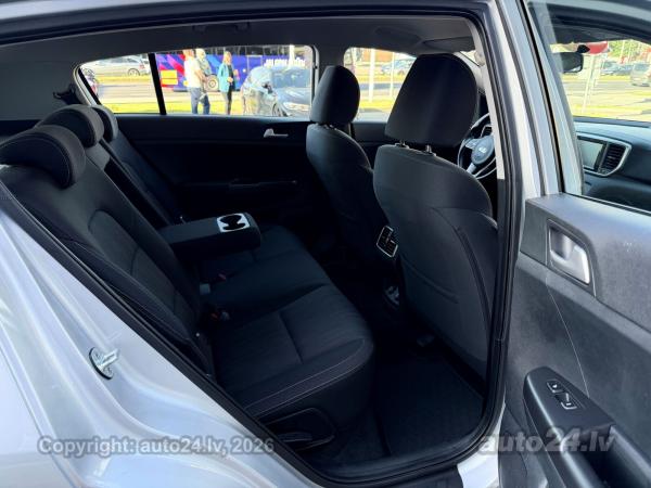 Grey Kia Sportage 2019 in Tallinn, with an engine capacity of 1.60 L and mileage of 101 thousand km for 9900 €, photo 6 on AUTOMOTO.COM.LV