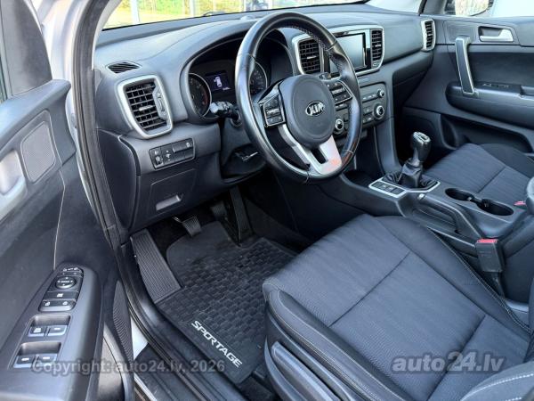 Grey Kia Sportage 2019 in Tallinn, with an engine capacity of 1.60 L and mileage of 101 thousand km for 9900 €, photo 8 on AUTOMOTO.COM.LV