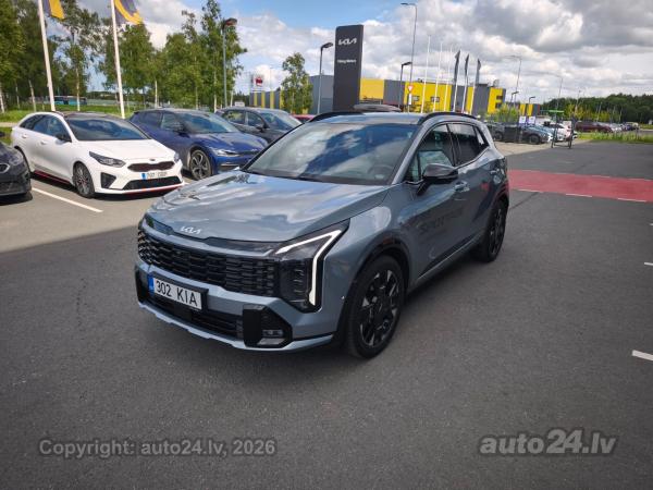 Pelēks Kia Sportage 2026 Tallina, ar dzinēja tilpumu 1.60 L un nobraukumu 4 tūkst. km par 43900 €, foto 2 vietnē AUTOMOTO.COM.LV