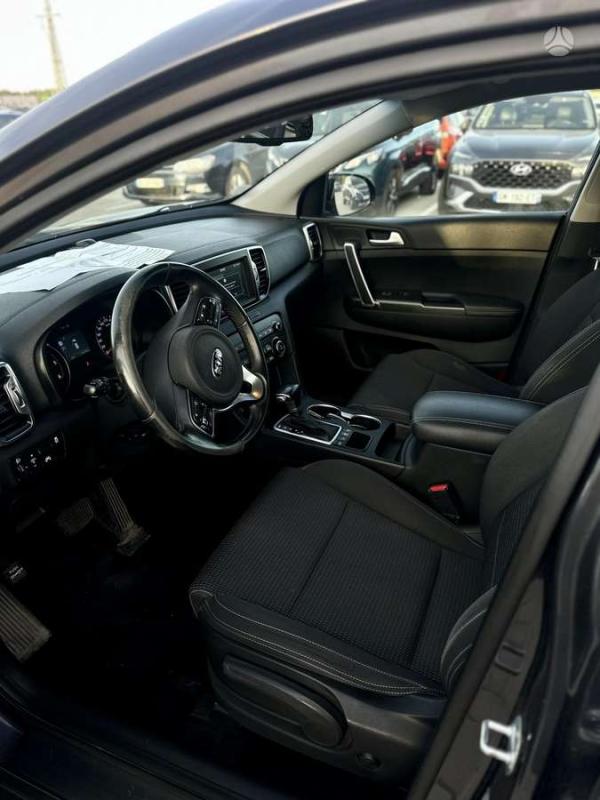Серый Киа Sportage 2018 в Таураге, объемом двигателя 1.70 л и пробегом 185 тыс. км за 11400 €, фото 7 на AUTOMOTO.COM.LV