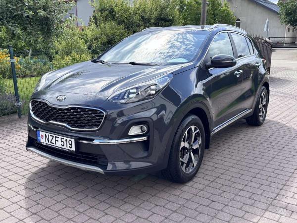 Grey Kia Sportage 2022 in Gargzdai, with an engine capacity of 1.60 L and mileage of 143 thousand km for 15499 €, photo 10 on AUTOMOTO.COM.LV