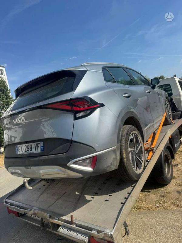 Серый Киа Sportage 2024 в Таураге, объемом двигателя 1.60 л и пробегом 9 тыс. км за 15000 €, фото 5 на AUTOMOTO.COM.LV