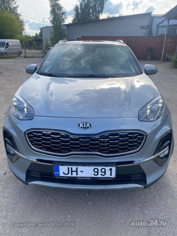 Grey Kia Sportage 2021 in Riga, with an engine capacity of 1.60 L and mileage of 74 thousand km for 18900 €, photo 7 on AUTOMOTO.COM.LV