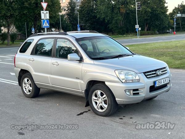Grey Kia Sportage 2007 in Narva, with an engine capacity of 2.00 L and mileage of 189 thousand km for 1499 €, photo 6 on AUTOMOTO.COM.LV